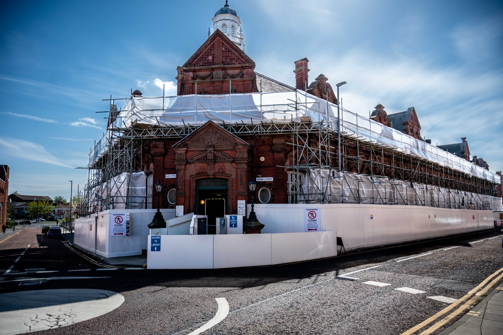 Crown Street Library - Hodgson Sayers